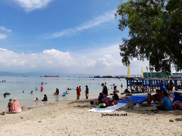 Pantai Tiska di Panjang Bandar Lampung