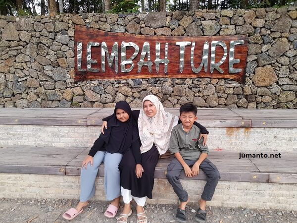 Wisata Lembah Ture di Tulang Bawang Barat Lampung